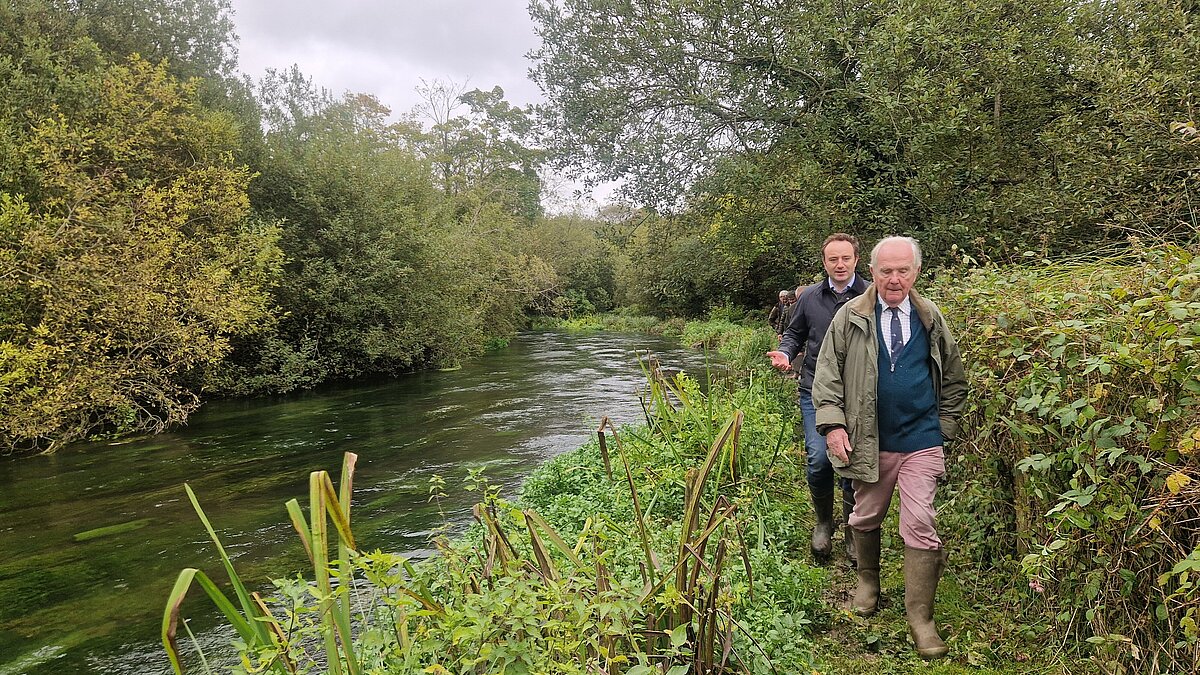 Danny Chambers MP walks the Upper Itchen River. Challenges Southern ...